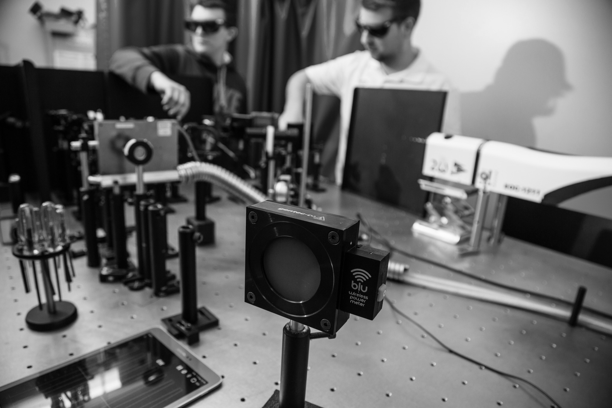 Pulsed vs continuous-wave lasers: Understand the differences