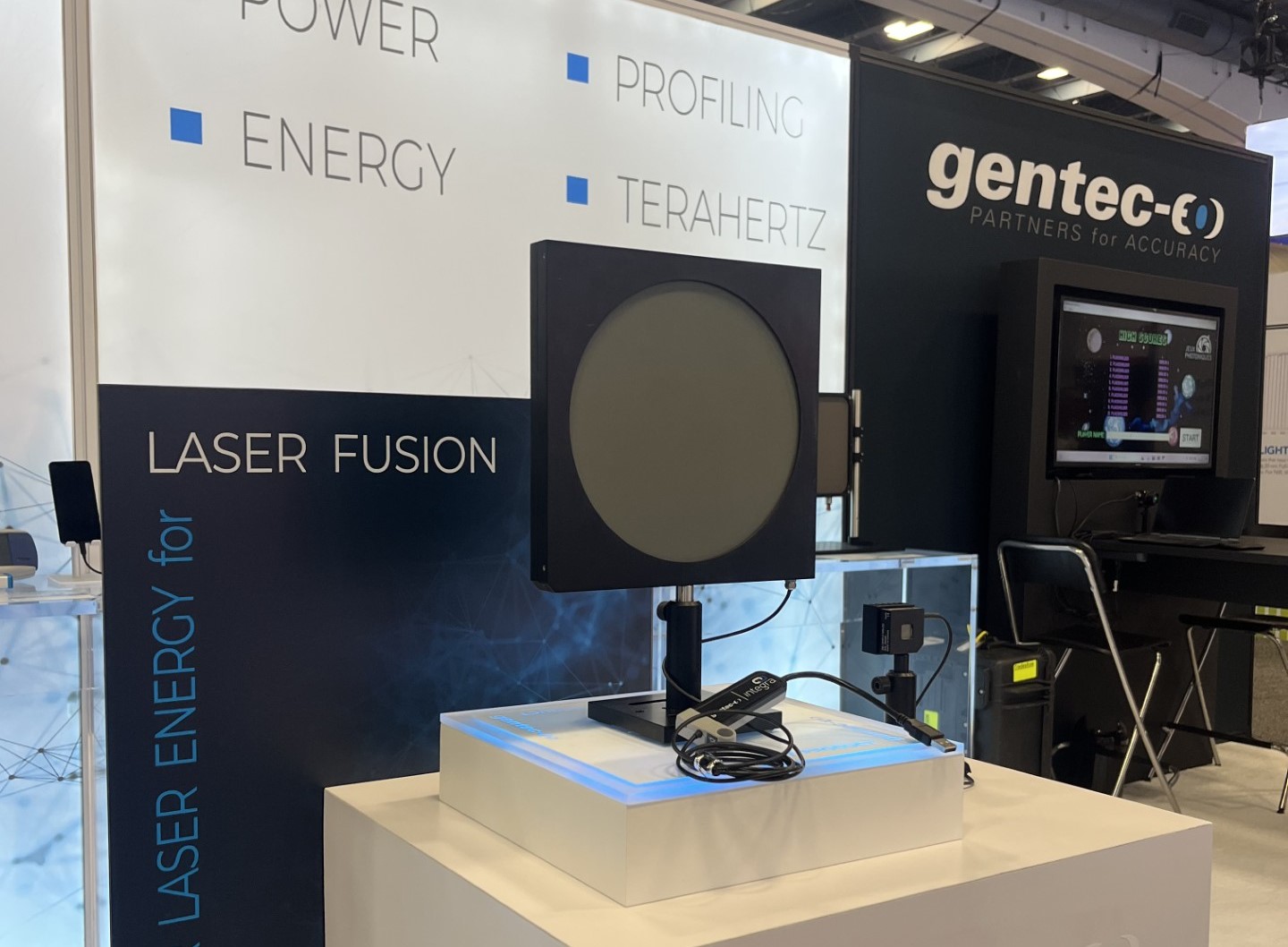 Commercial fusion energy using lasers: direct drive and indirect drive